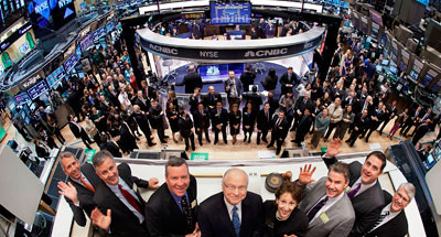 Communication Stories Behind Going Public - Kim I Plyler